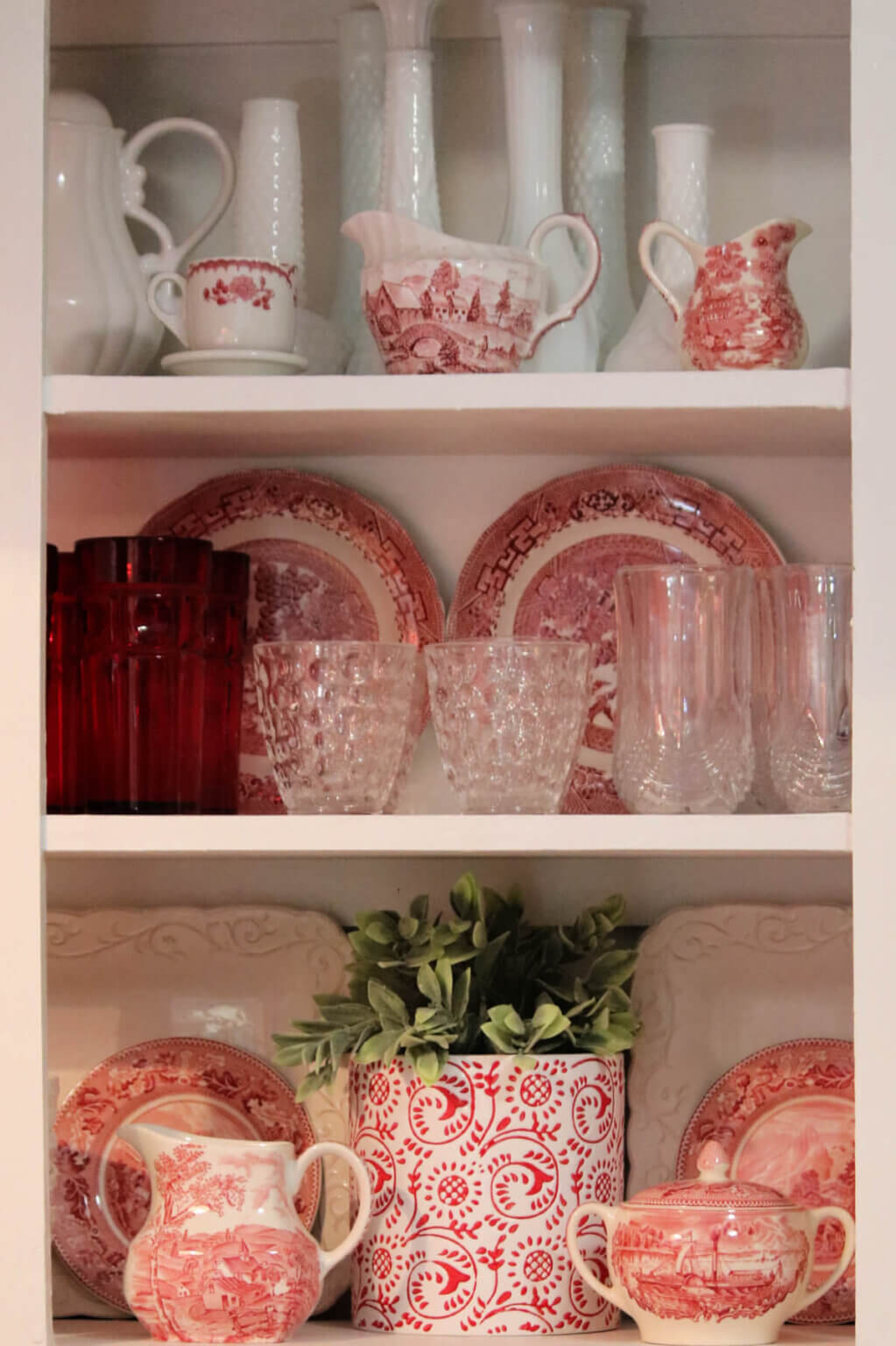 Organization & Creating Kitchen Vignettes · Cozy Little House