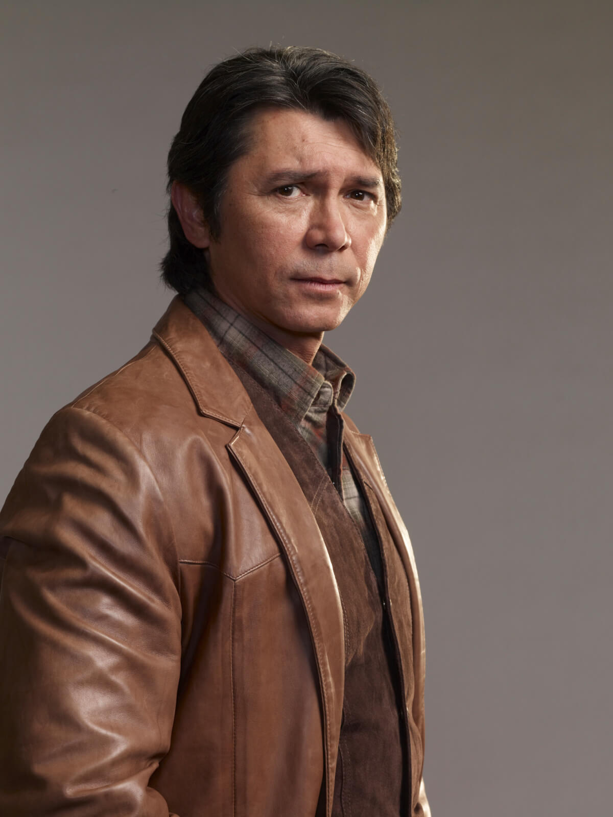 Contemporary Crime Thriller Longmire · COZY LITTLE HOUSE